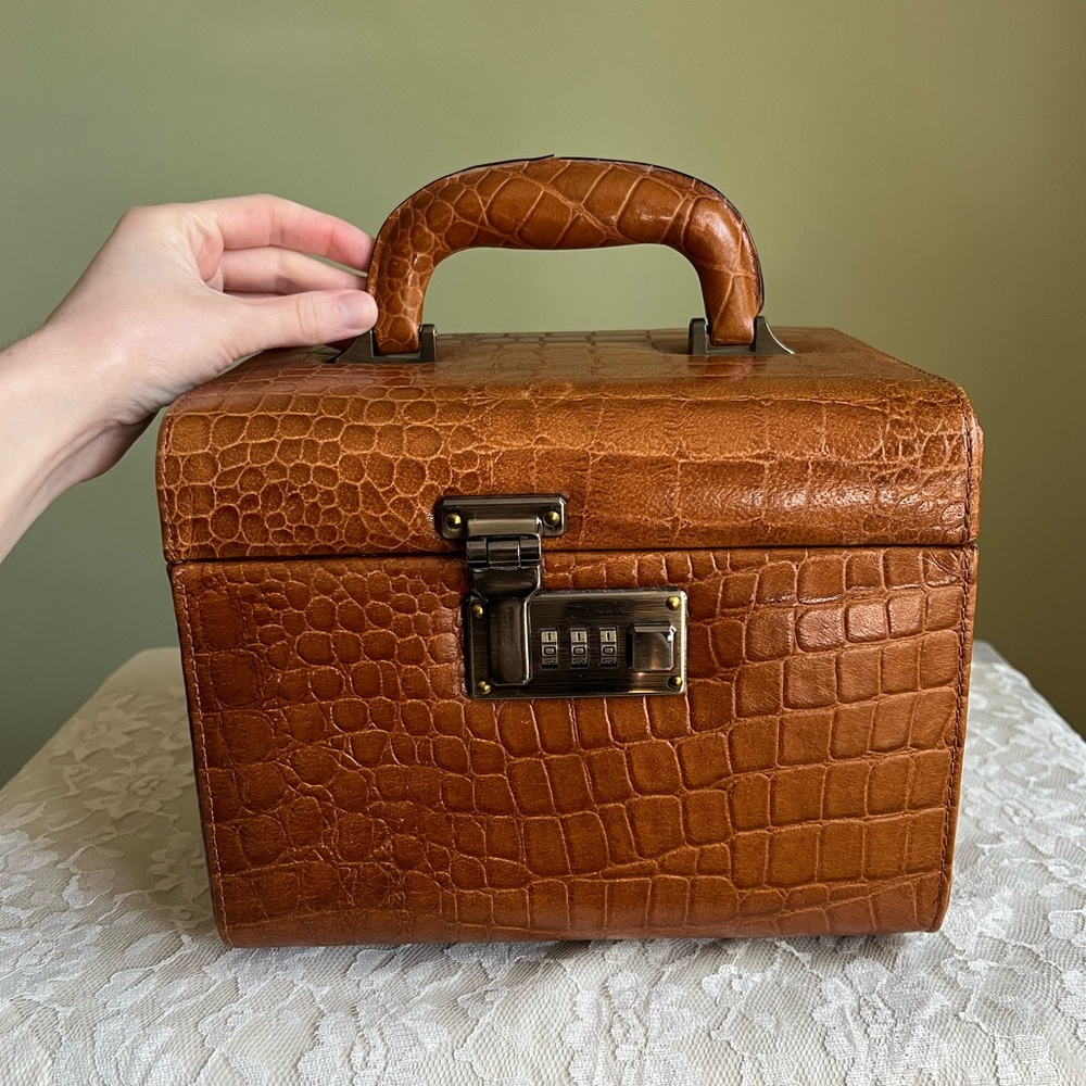 Vintage Leather Train Case, Croc Print Genuine Leathe… - Gem
